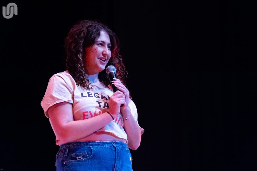Listen and laugh as Zoe Green takes the stage