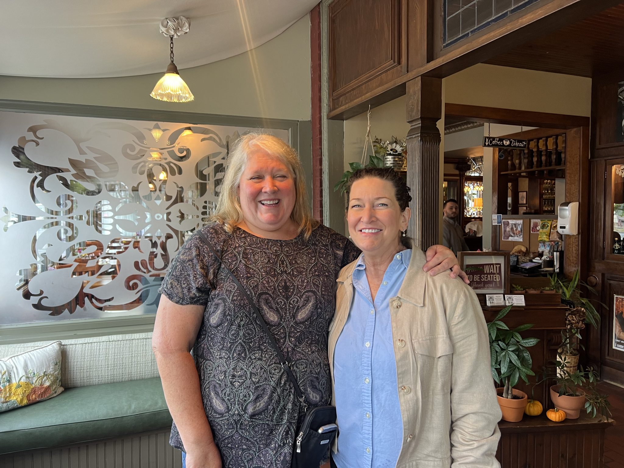 Rain can’t dampen spirits of My Morning Jacket, Nathaniel Rateliff fans