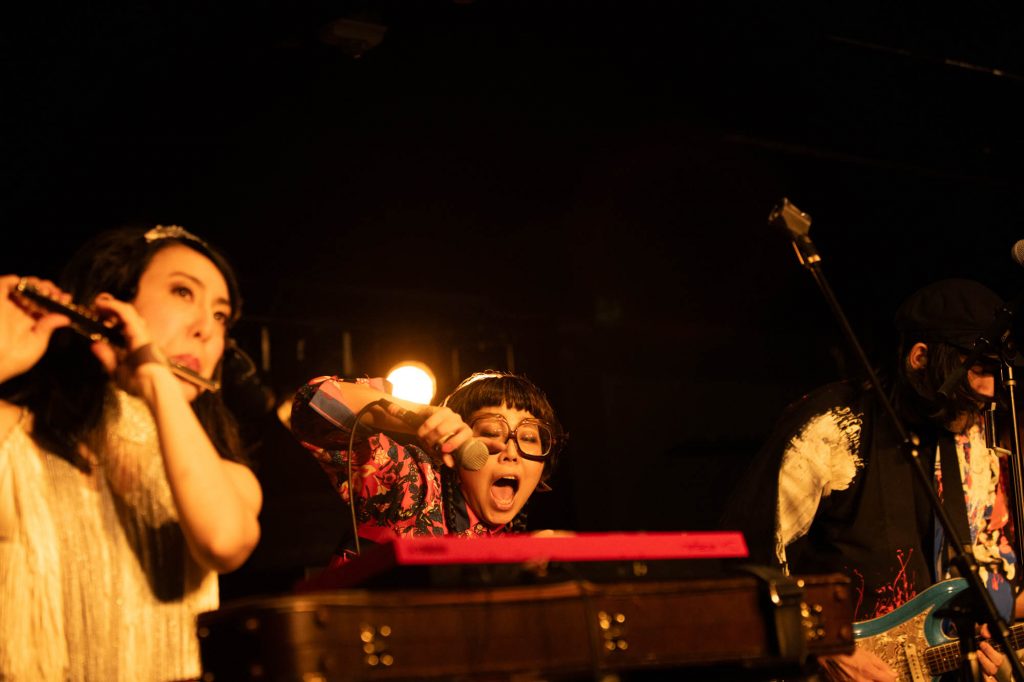 TEKE::TEKE brings energy to The Lost Horizon