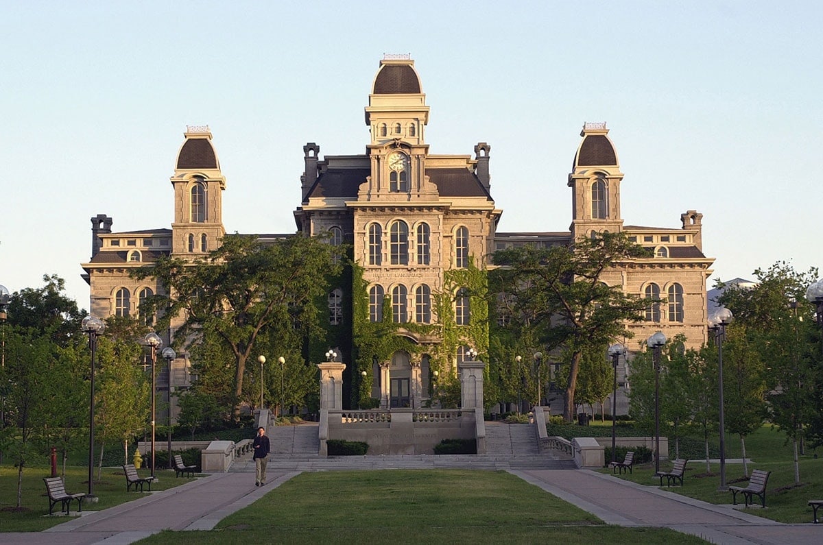 New off-campus housing could influence retention at SU