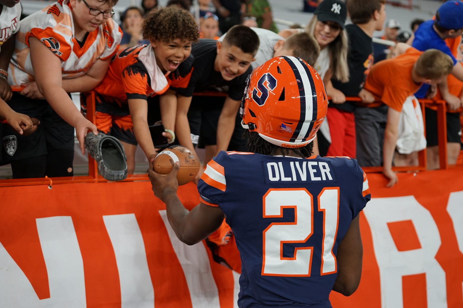 Spring football game provides exciting glimpse into Syracuse's new team