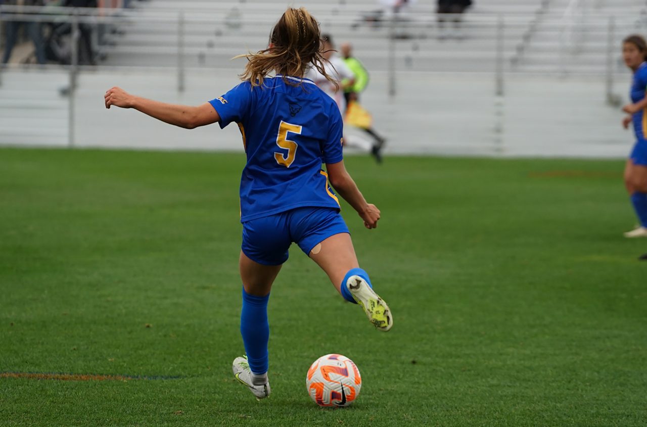 SU women's soccer ships six goals in loss to No. 17 Pittsburgh