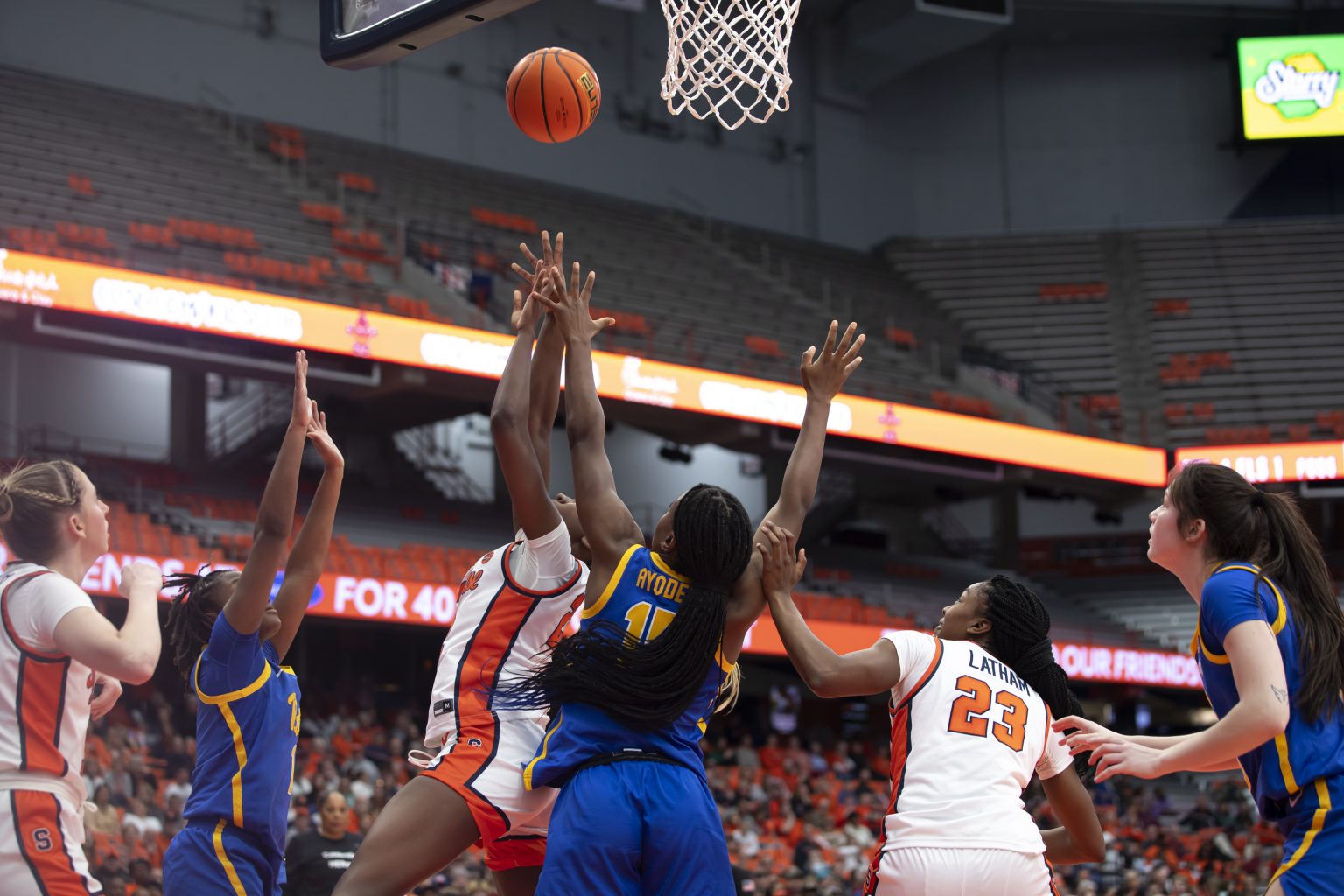 Dyaisha Fair leads fourth-quarter comeback on Senior Day