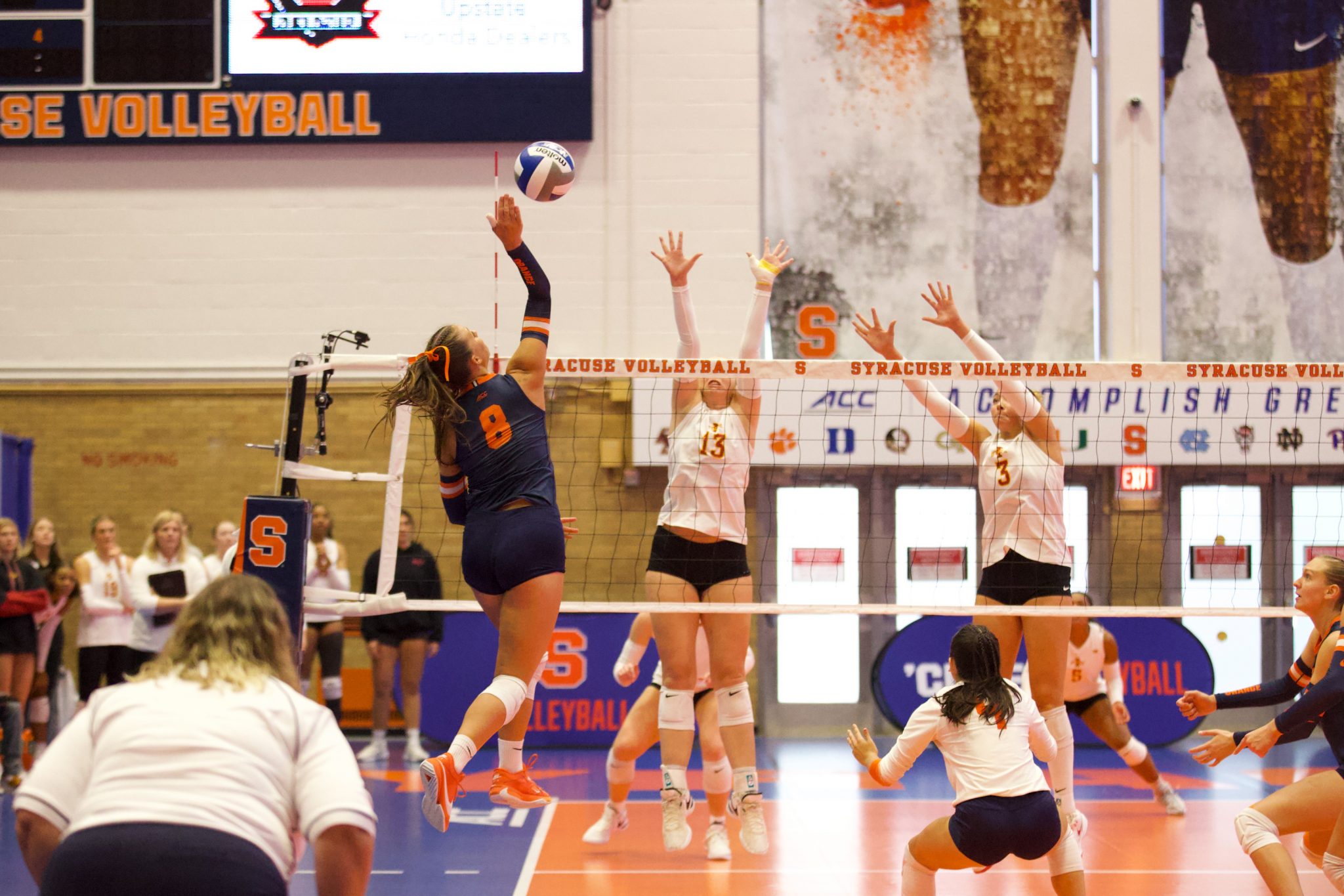 Syracuse Volleyball Snaps ACC Losing Streak