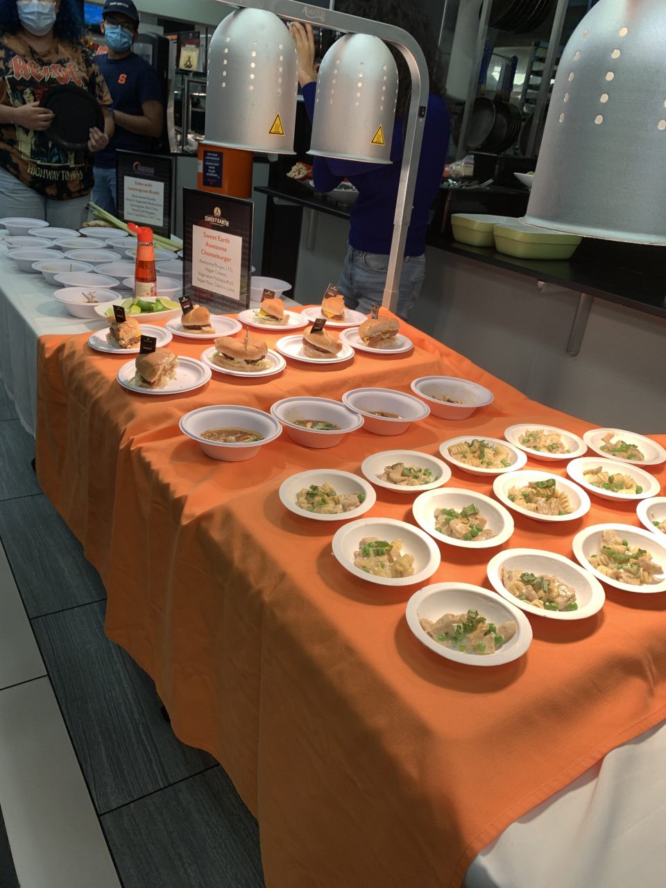 Vegan food expo by Nestle chef brings students to Sadler Hall